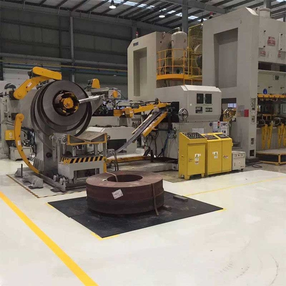 Metal Sheet Machine Combination Decoiler Straightener And 3 In 1 Servo Feeder Uncoiling ...