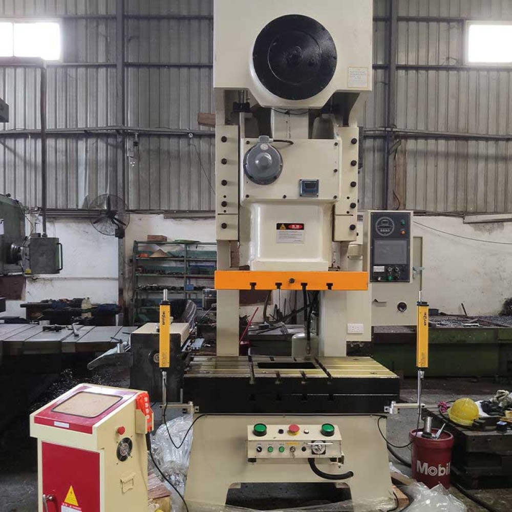 Pneumatic Metal Punch Press Machine Foil Lunch Box Making Power Punch ...