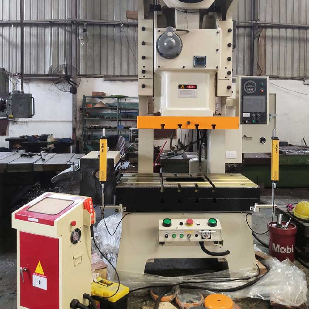 Pneumatic Aluminium Punching Machine Adjustable Metal Sheet Cnc Hole ...