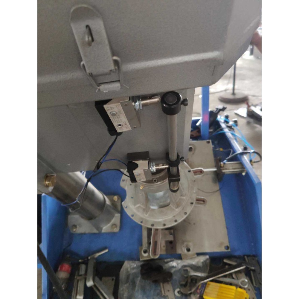 Slant Hinge Door Automatic Drilling Chamfering Machine
