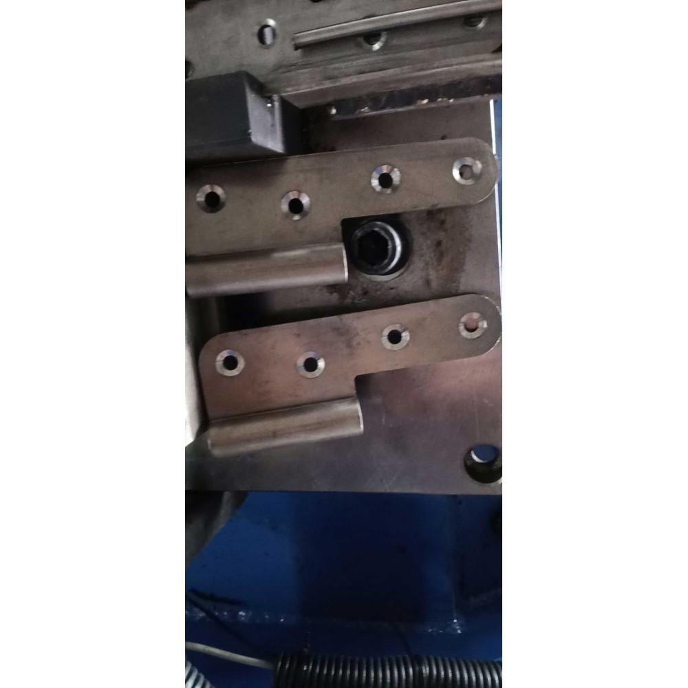 Slant Hinge Door Automatic Drilling Chamfering Machine