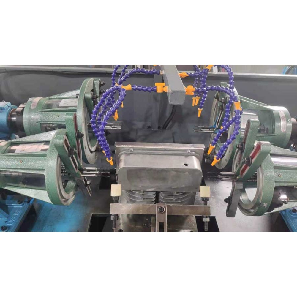 Universal Horizontal Multi-Spindle Drilling Tapping Machine