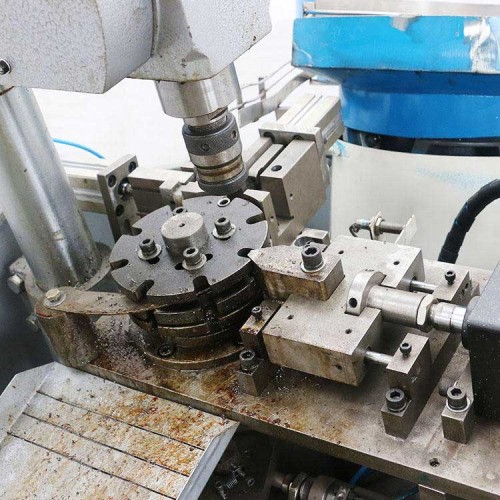 Made In China Slant Type Fully Automatic Nut Tapping Machine With ...