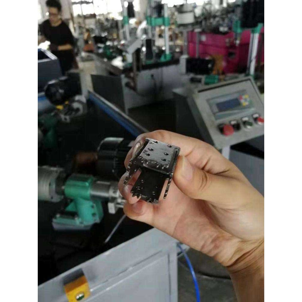 Multi-Direction Automatic Tapping Machine