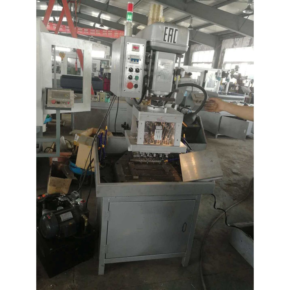 Multi-Spindle Automatic Gear Type Drilling Tapping Machine