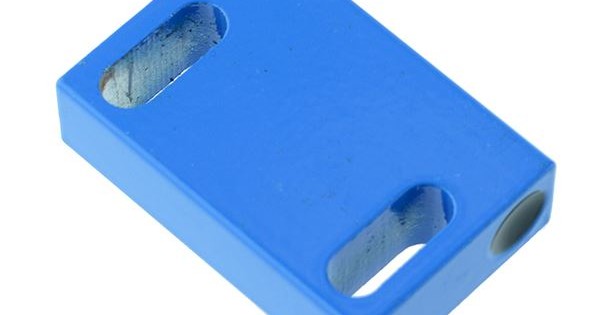 Magnet-triggered proximity reed switches in various sizes and strengths