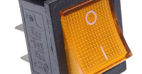 Yellow illuminated On-On Rectangle Rocker Switch 220V DPDT